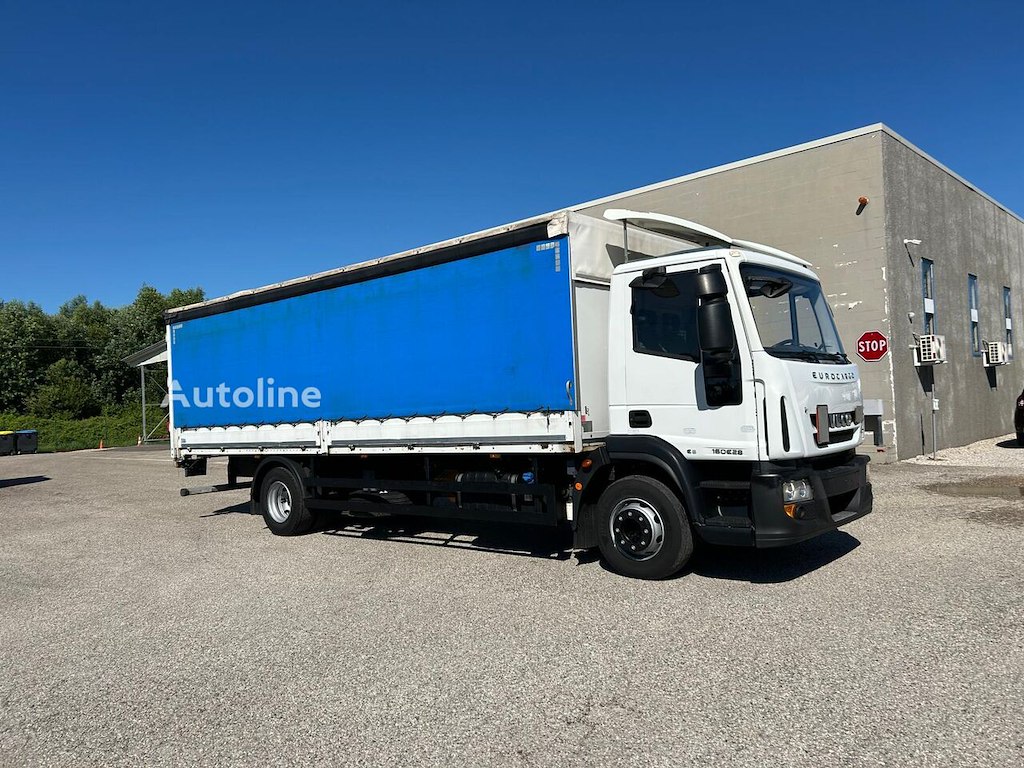 IVECO Eurocargo 160E28 kamion s ceradom