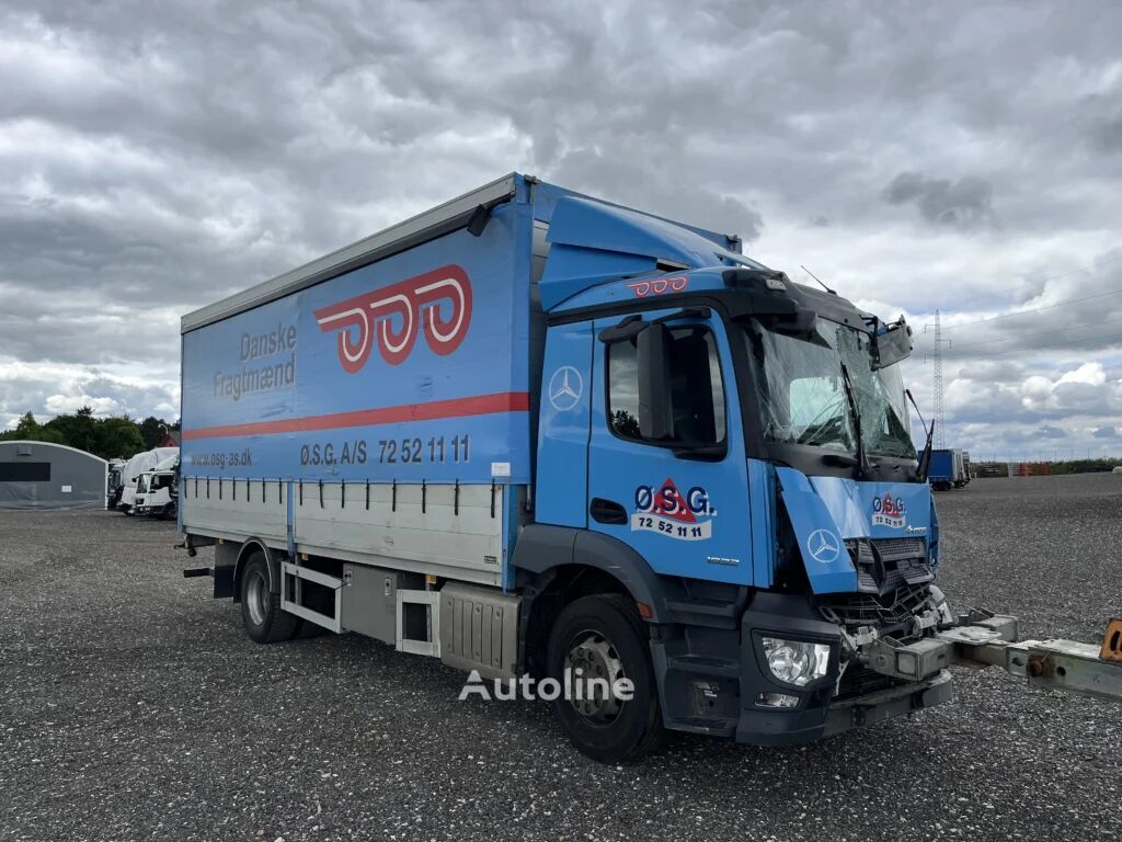 Mercedes-Benz Antos 1832 kamion s ceradom nakon udesa