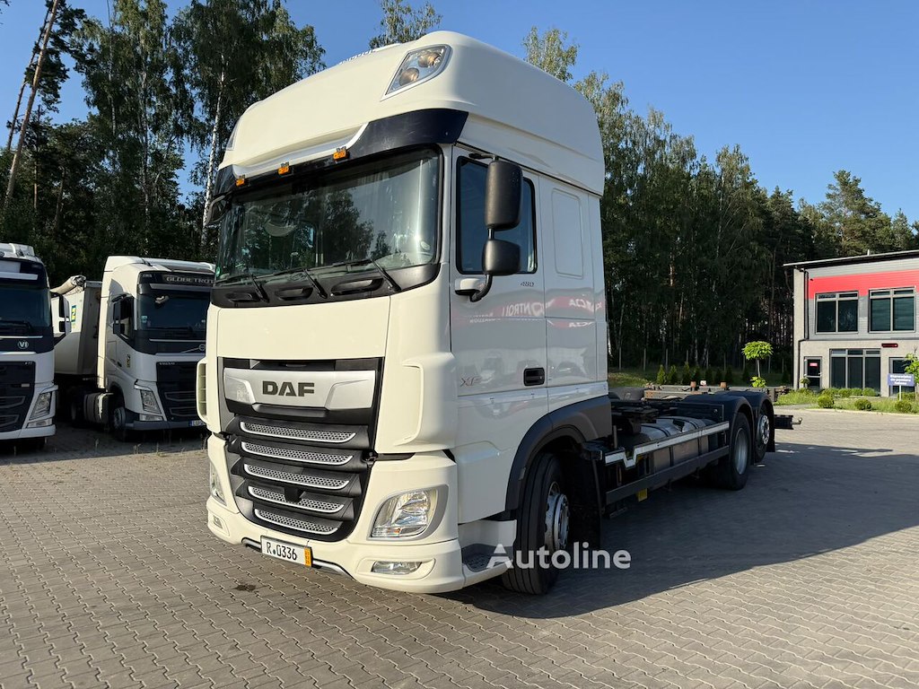 DAF 480XF vozilo za prevoz kontejnera