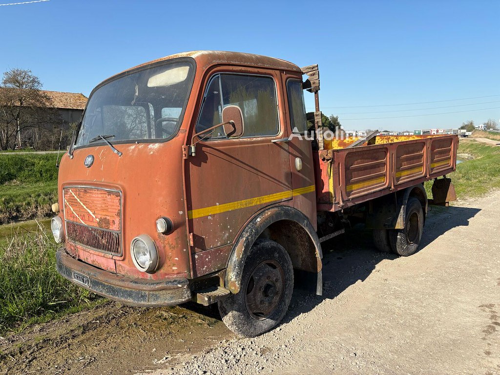 Lupetto 25c OM 1971 kamion s ravnom platformom < 3.5t