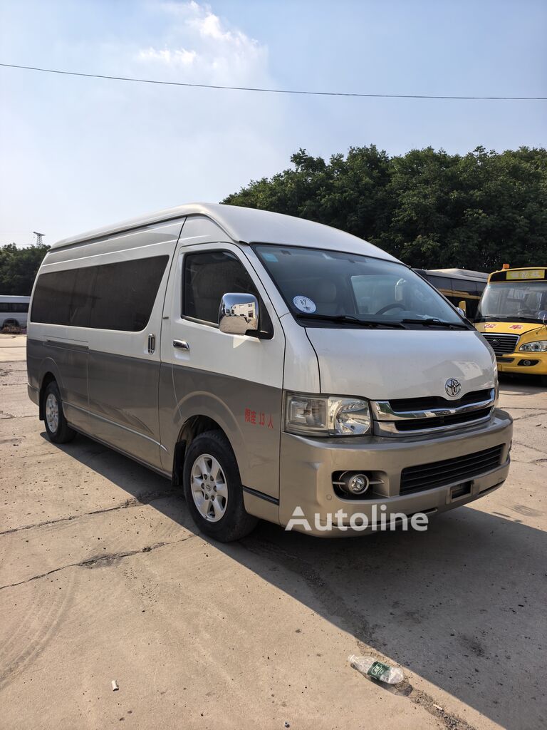 Toyota Hiace L2H2 putnički minibus