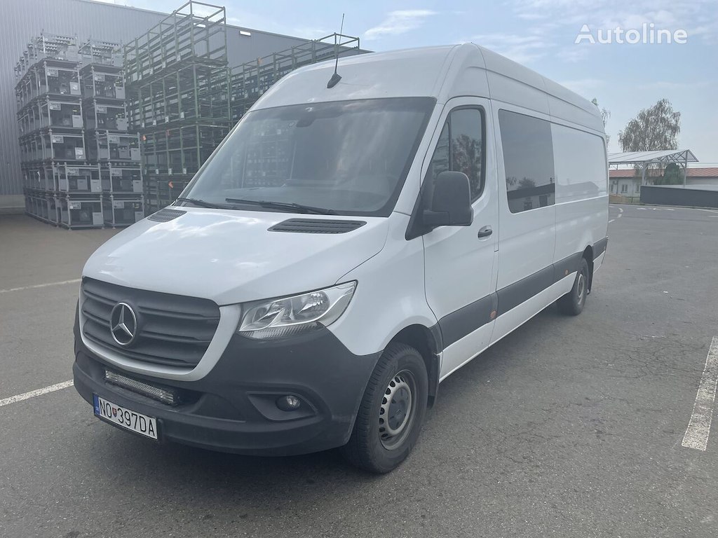 Mercedes-Benz 907 kombi minibus