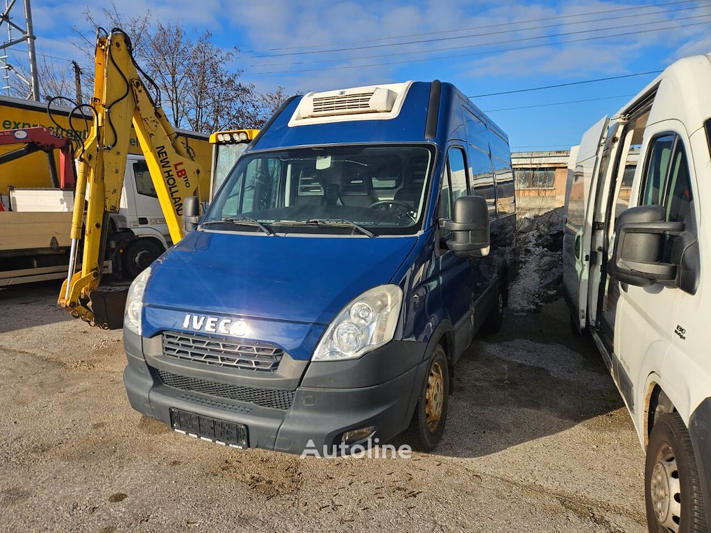 IVECO Daily 35S13 minibus hladnjača