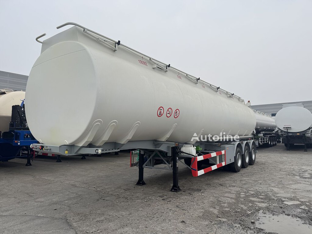 Nova Fudeng 3 Axle 45000L Carbon Steel Fuel Tanker Trailer cisterna za goriva i maziva