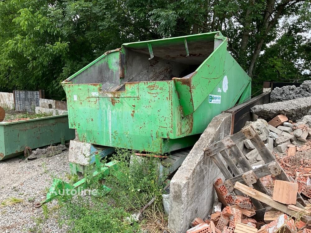 Prodaje se prikolicu kiper na aukciji