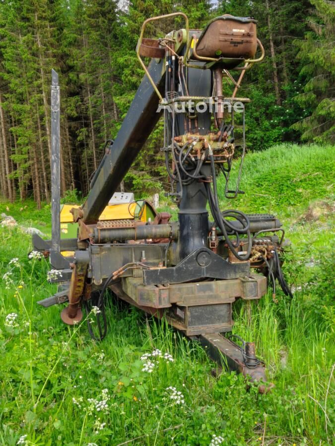 Prodaje se tømmervogn tømmervogn med fiskars kran šumarsku prikolicu na aukciji