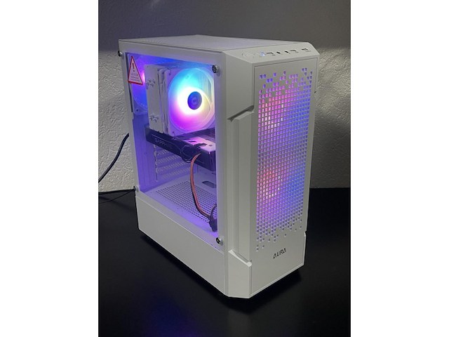 Gamdias i7-9700 / RX570 8GB / 32GB / ssd 512GB