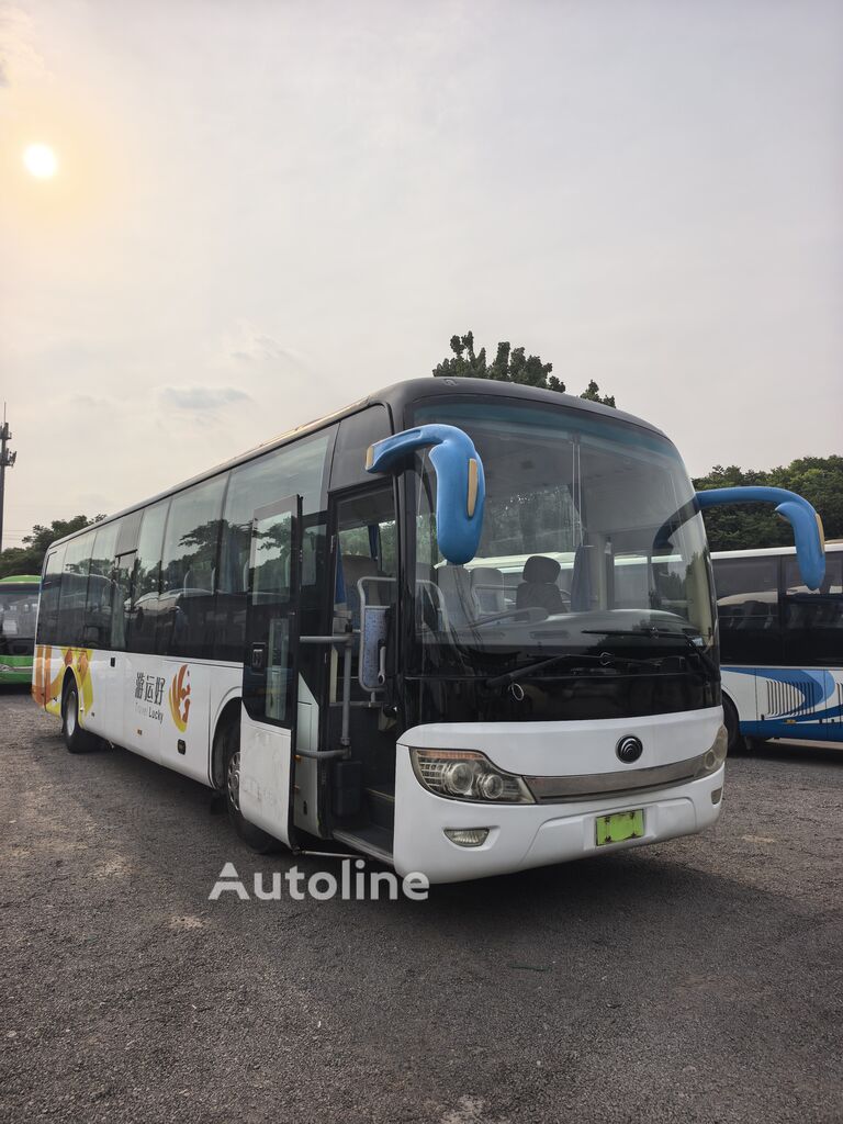 Yutong ZK6121 prigradski autobus
