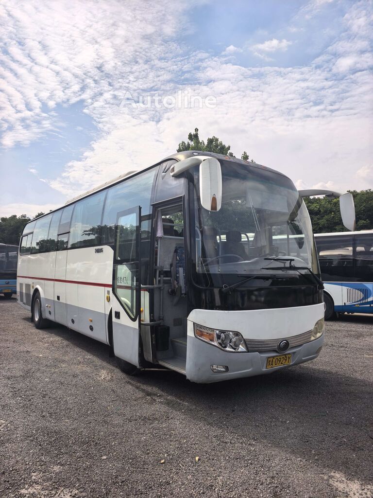Yutong ZK6107 turistički autobus