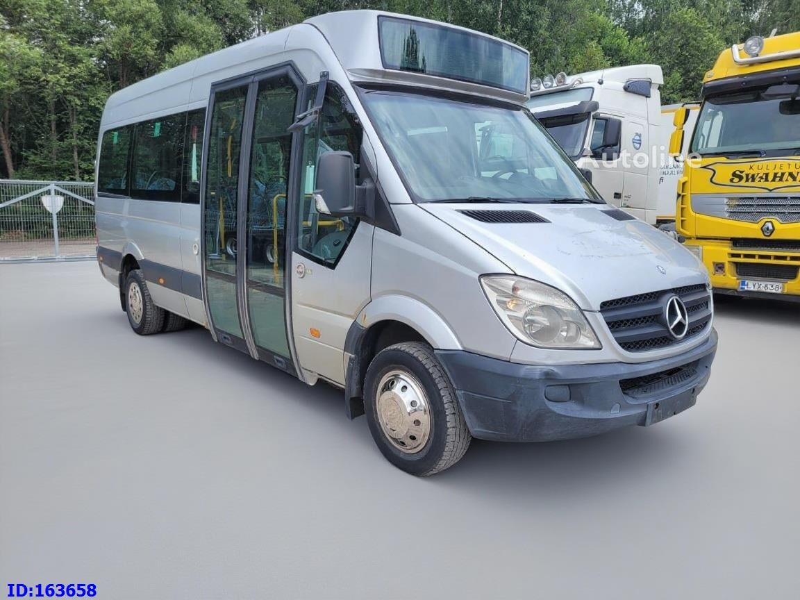 Mercedes-Benz Sprinter turistički autobus