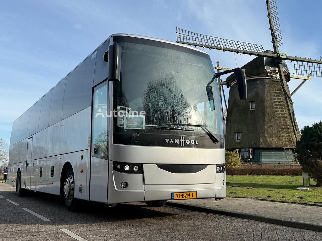 Van Hool EX16 turistički autobus