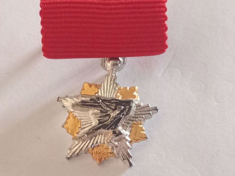 MINIJATURA PARTIZANSKE SPOMENICE 1941.