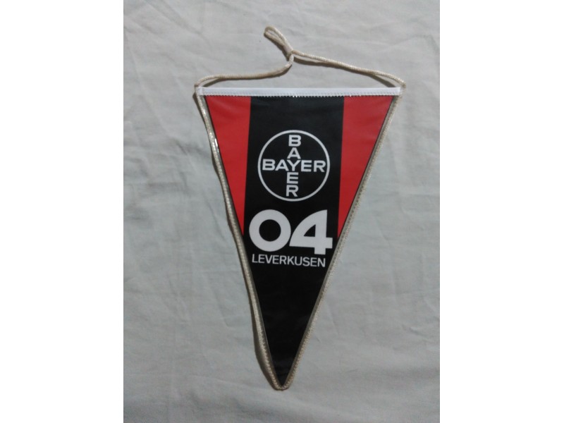 Bayer 04 Leverkusen, zastavica