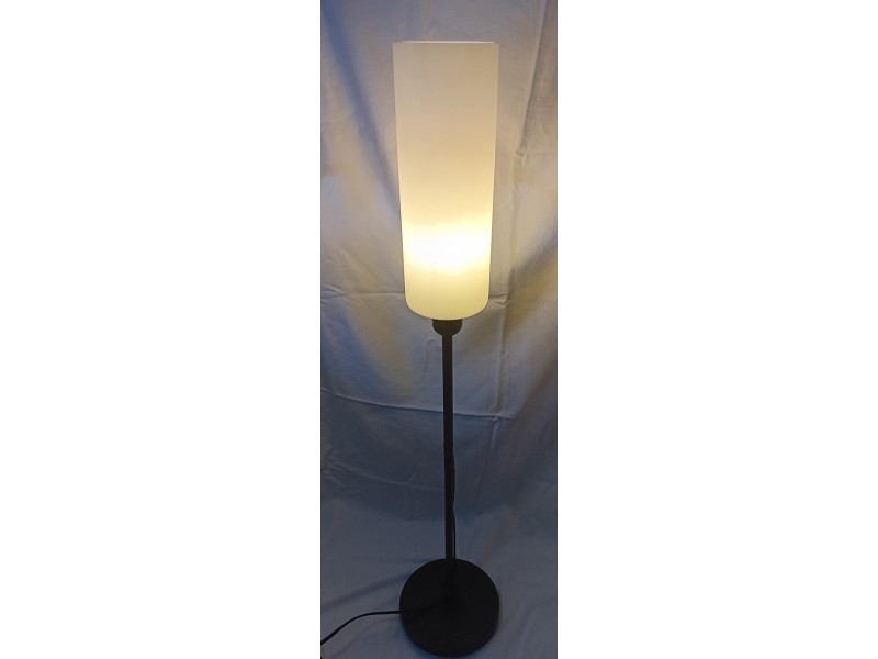 Podna lampa