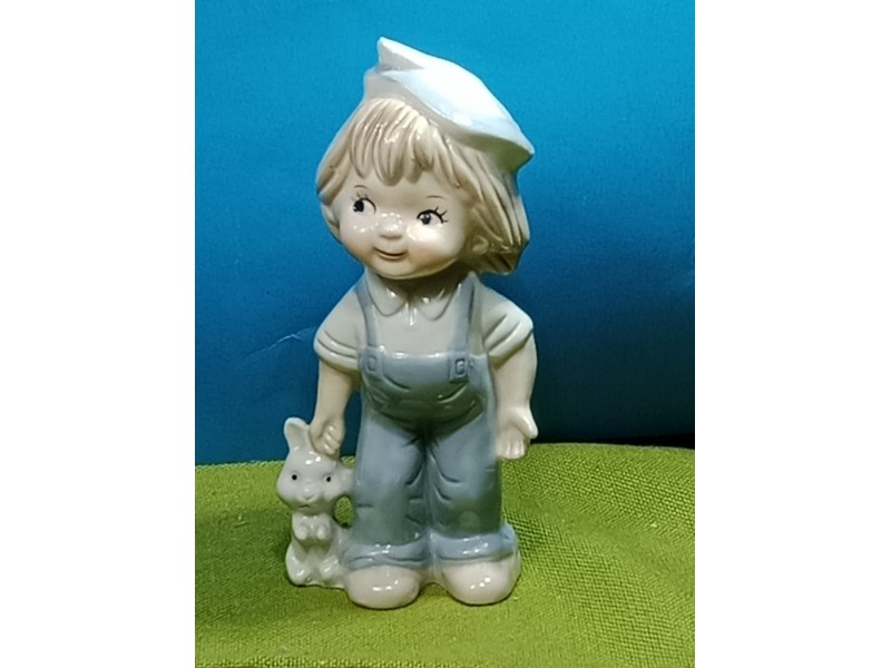 DEČAK SA ZEKOM porcelanska figura