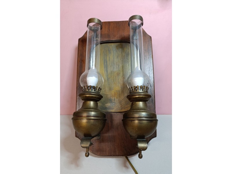 Zidna lampa