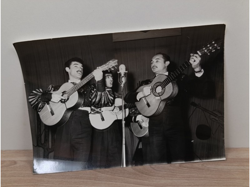 Vintage fotografija – Jugoslovenski marijači ansambl