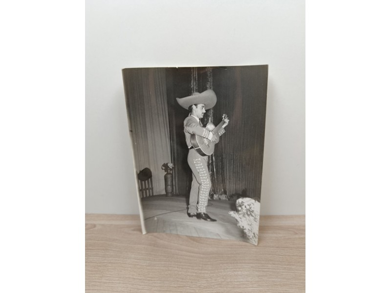 Vintage fotografija – Jugoslovenski marijači ansambl