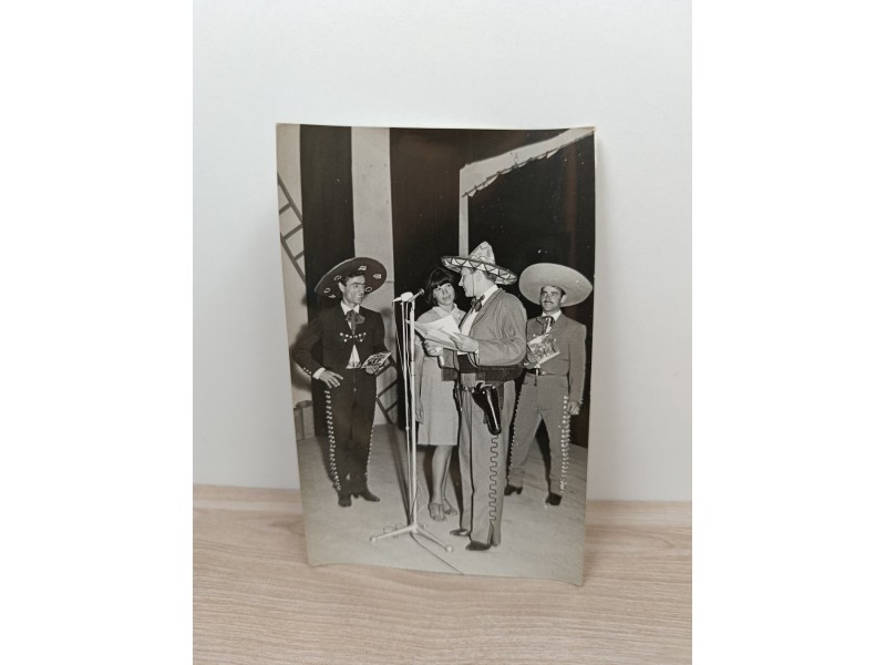 Vintage fotografija – Jugoslovenski marijači ansambl
