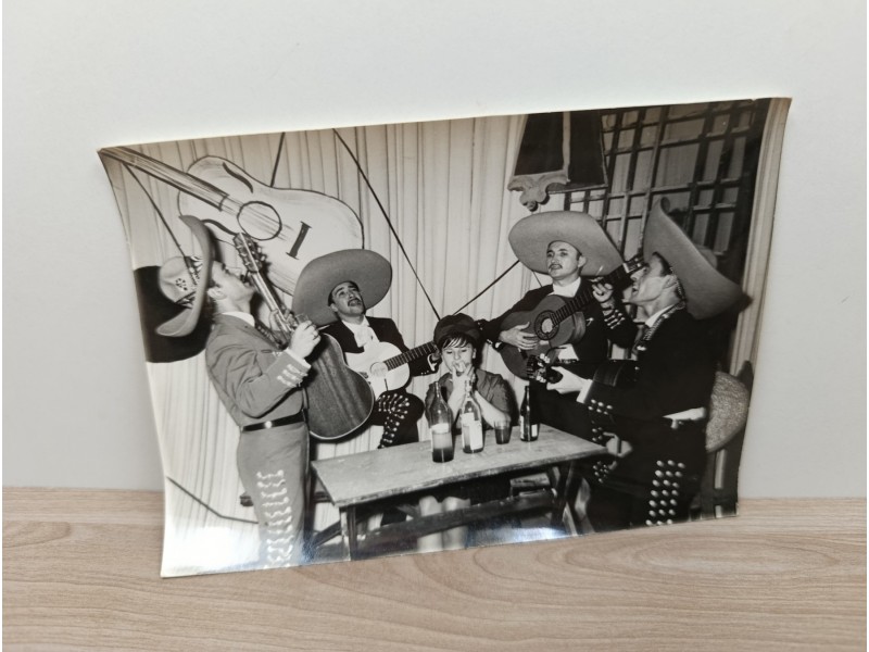 Vintage fotografija – Jugoslovenski marijači ansambl