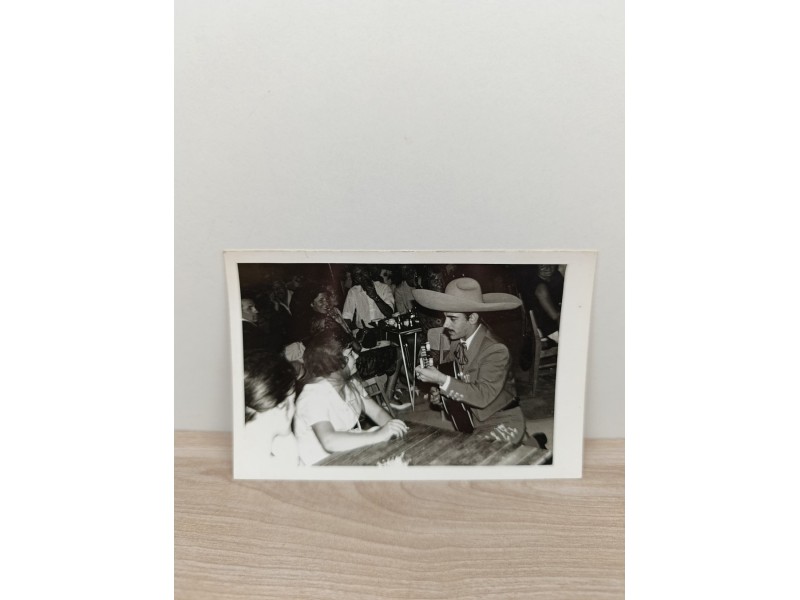 Vintage fotografija – Jugoslovenski marijači ansambl
