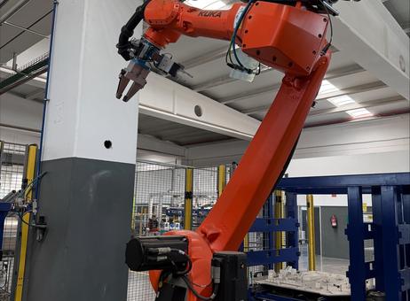 Industrijska robotika KUKA KR50 R2500 (2020) x2 + indeksni sto od 180º