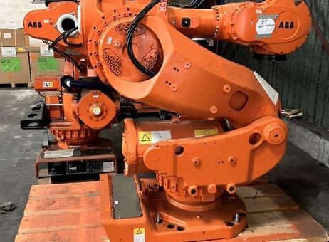 ABB Robotiks IRB 7600-500/2.55 M2004 robot.