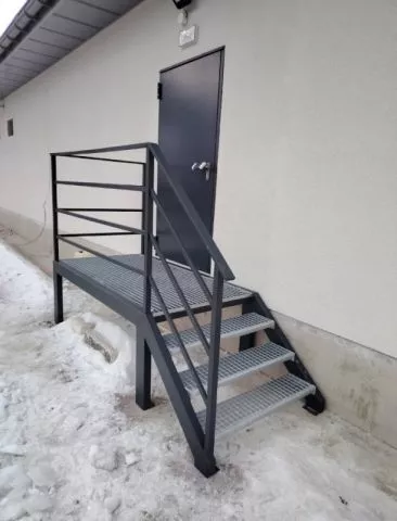 METALNE STEPENICE - PROJEKAT 1