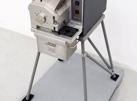 Mill Fritsch Pulverisette 25