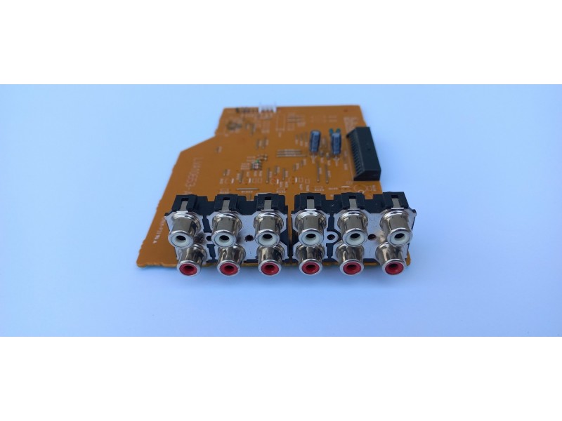Utičnica 12xRCA modul JVC RX-5062