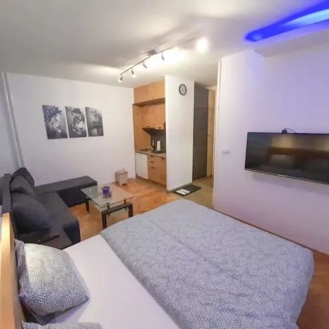 APARTMAN PAKU 3