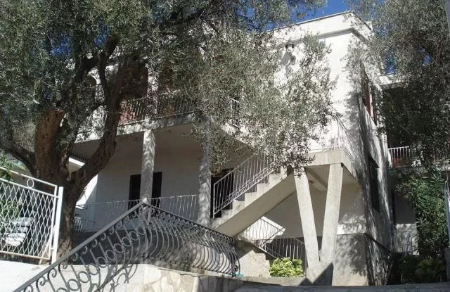 SUTOMORE SOBE – SUTOMORE APARTMANI – IZDAVANJE SOBA SUTOMORE