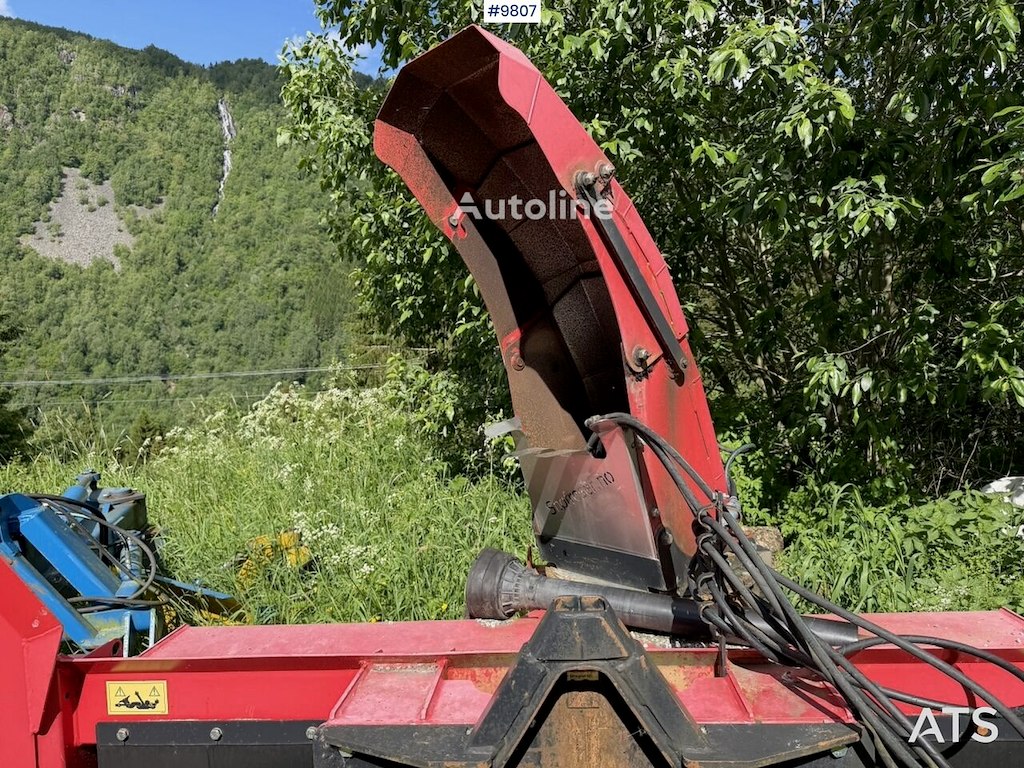 Globus GTF 235-18 montirani čistač snega