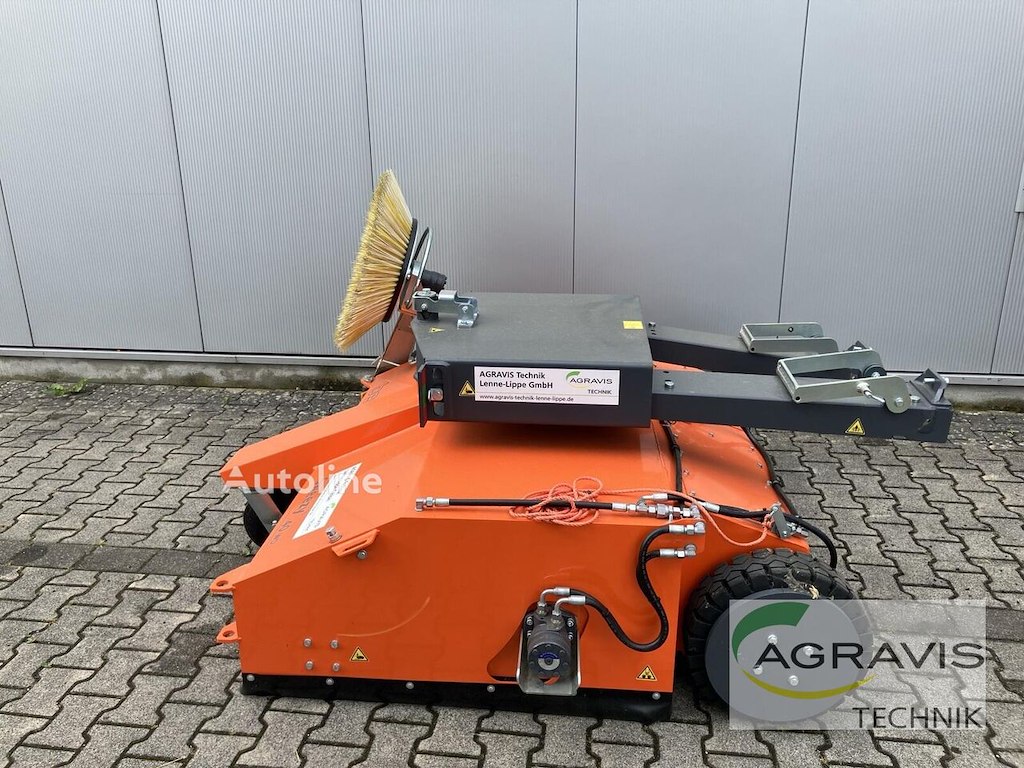 SWEEZY 40 WD 1550 vučeni čistač puteva