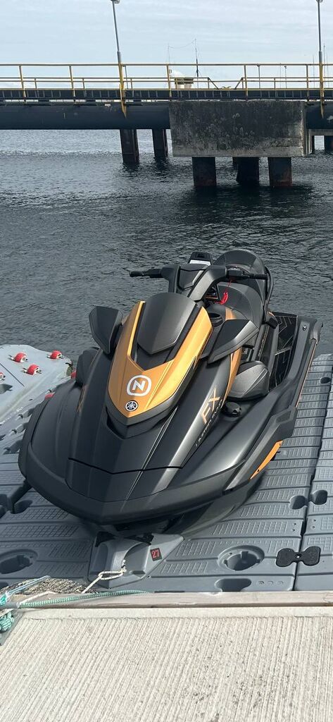 Yamaha FX SVHO Cruiser Limited Audio / FX1800A-A SSA 1.8 18 jet ski