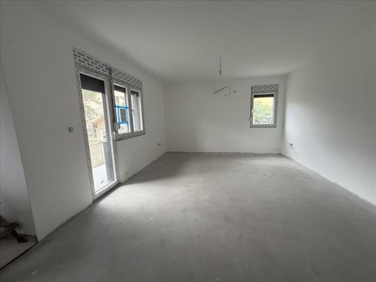 Novi Beograd-Ledine-Novogradnja-2.5-Parking ID#330