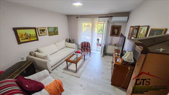 Prodaja stana na Paliluli 4 soban
