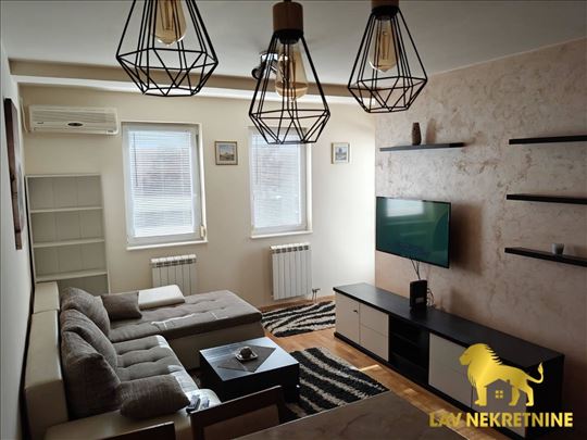 Novi Sad, Bulevar, Stan, 2.5, 47,00m2