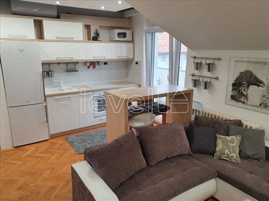 Stan,Novi Sad,Centar,kv: 40.00