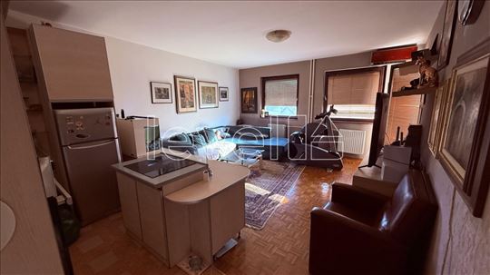 Stan,Novi Sad,Podbara,kv: 64.00