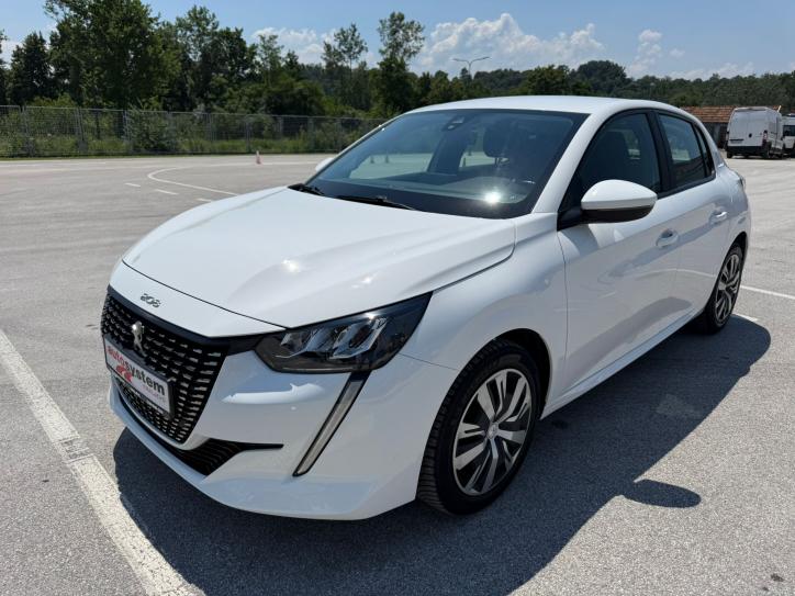Peugeot 208 1.5 HDI KREDITI NA LICU MESTA