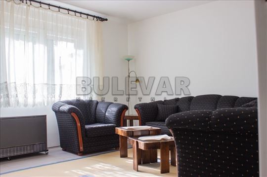 Izdaje se odličan, jednoiposoban stan u Durlanu, 4