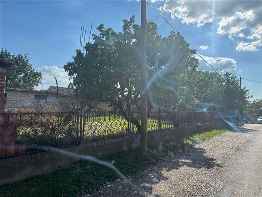Odličan plac u Ledincima