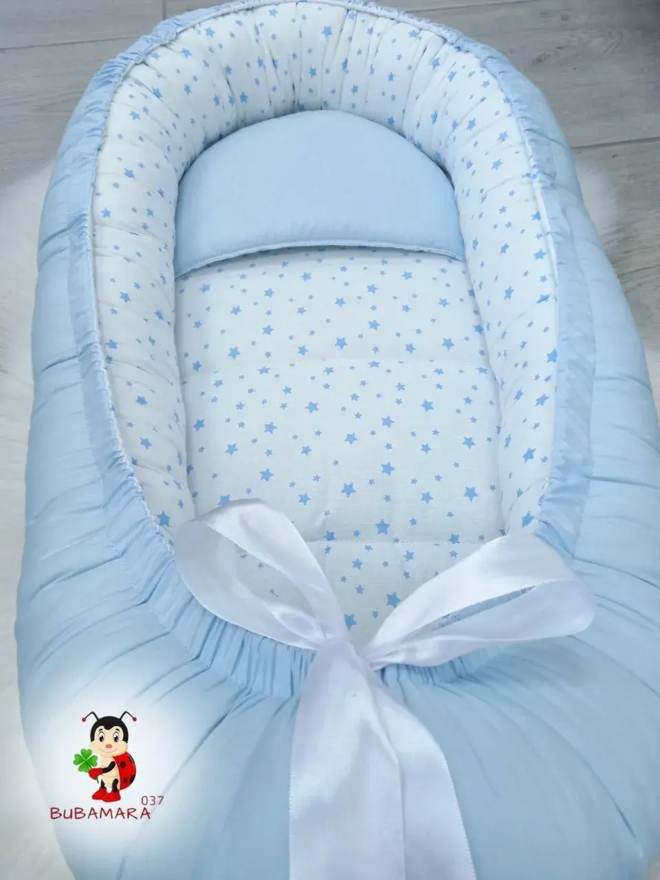 Bubamara037 Gnezdo za bebe Zvezdice, Plavo