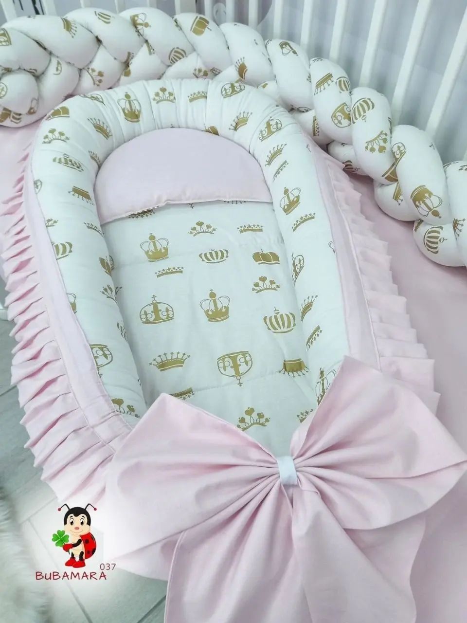 Bubamara037 Gnezdo za bebe sa karnerom Krune, Roze