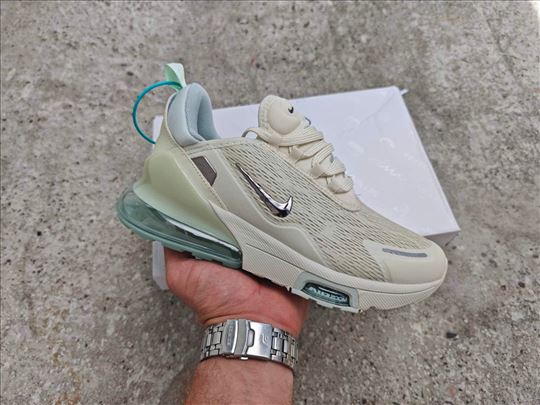Nike Air Max 270