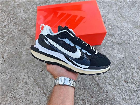 Nike Vaporwaffle sacai Black White
