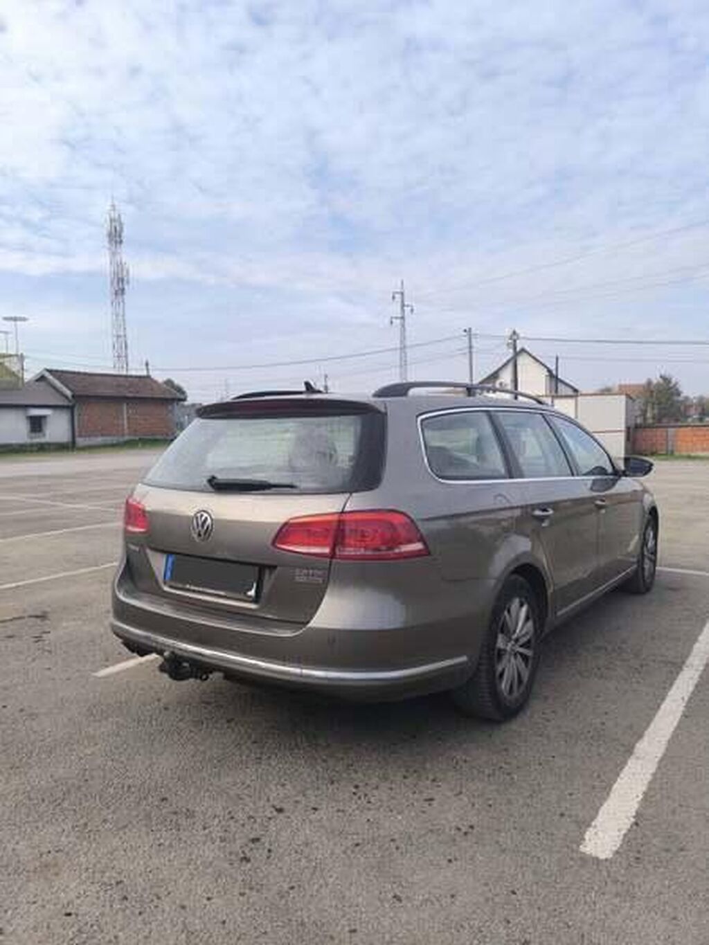 VOLKSWAGEN PASSAT B7 DSG 2012. GOD. - KOMPLETAN AUTO U DELOVIMA |