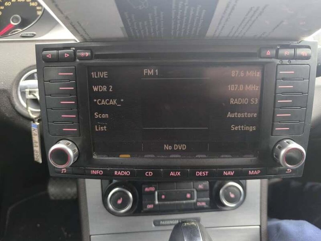 MFD2 DVD ZA VOLKSWAGEN TOUAREG | Radio cd dvd MFD2 uredjaj. Fabricki