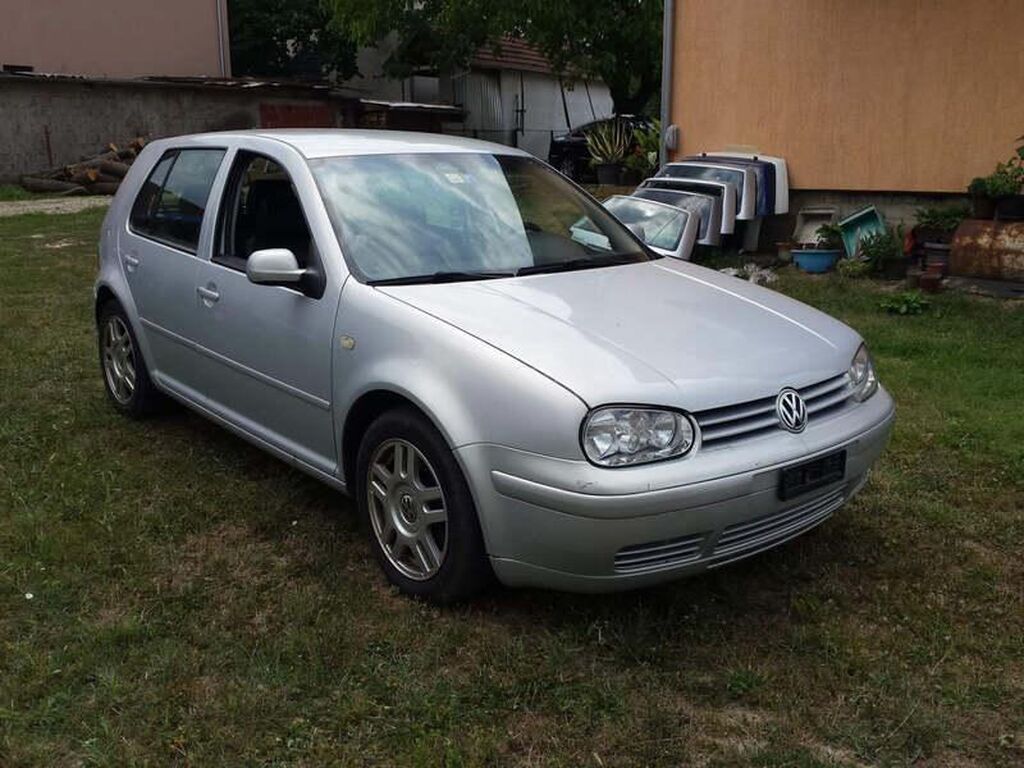 DELOVI ZA VOLKSWAGEN GOLF 4 | kompletan auto u delovima siva boja